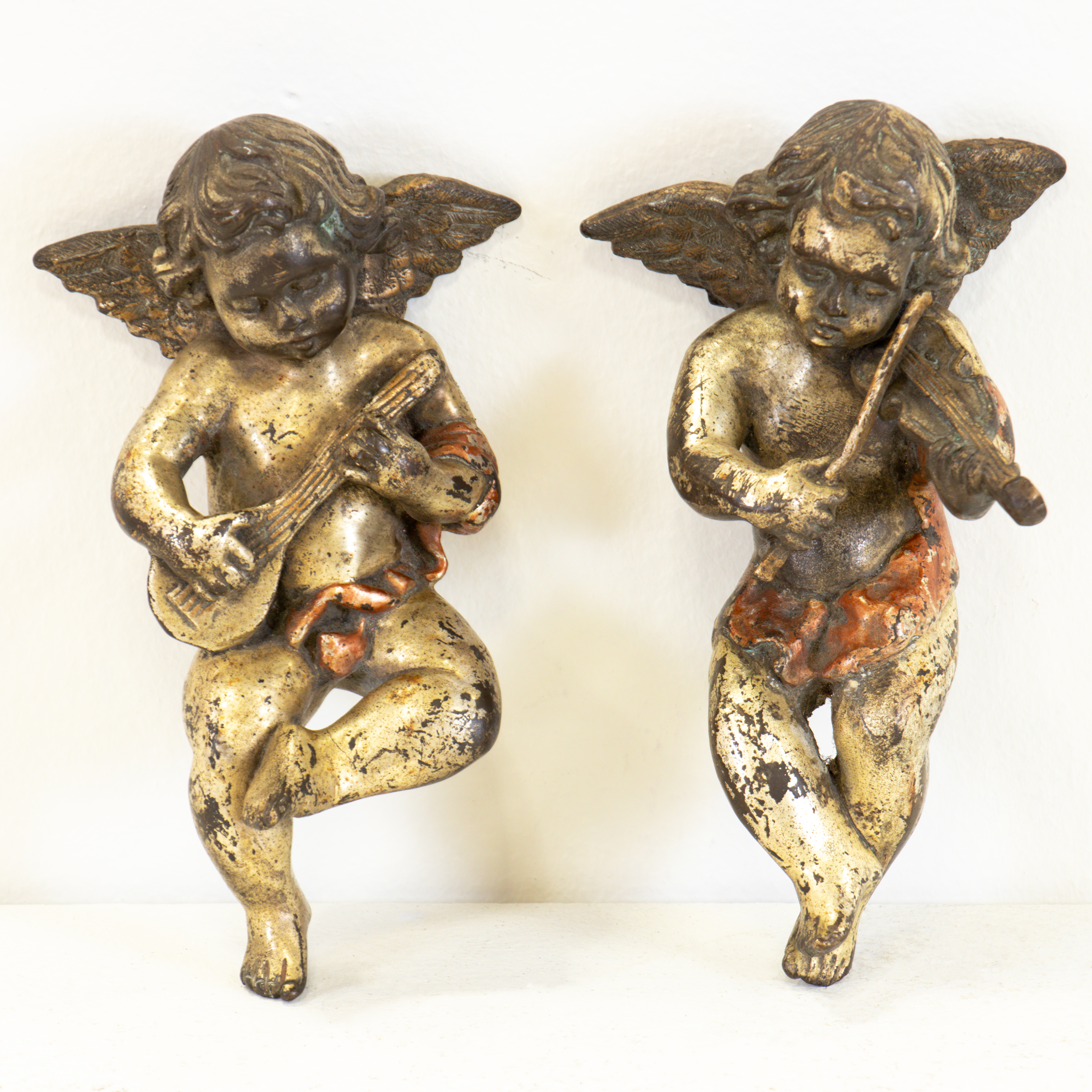 - A set of 2 musical angels