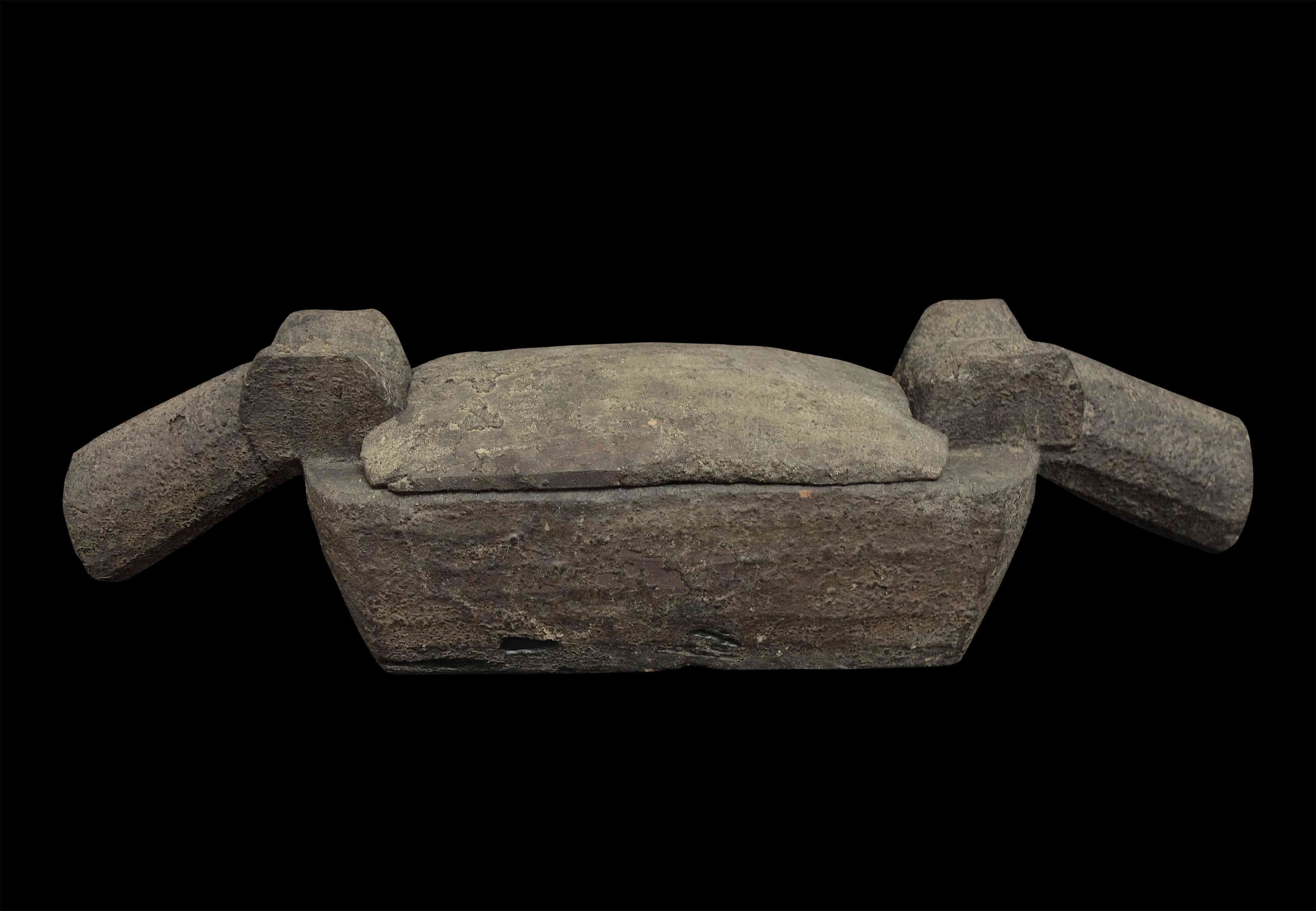 A fine Ifugao Punamhan ritual box - North Luzon, Philippines