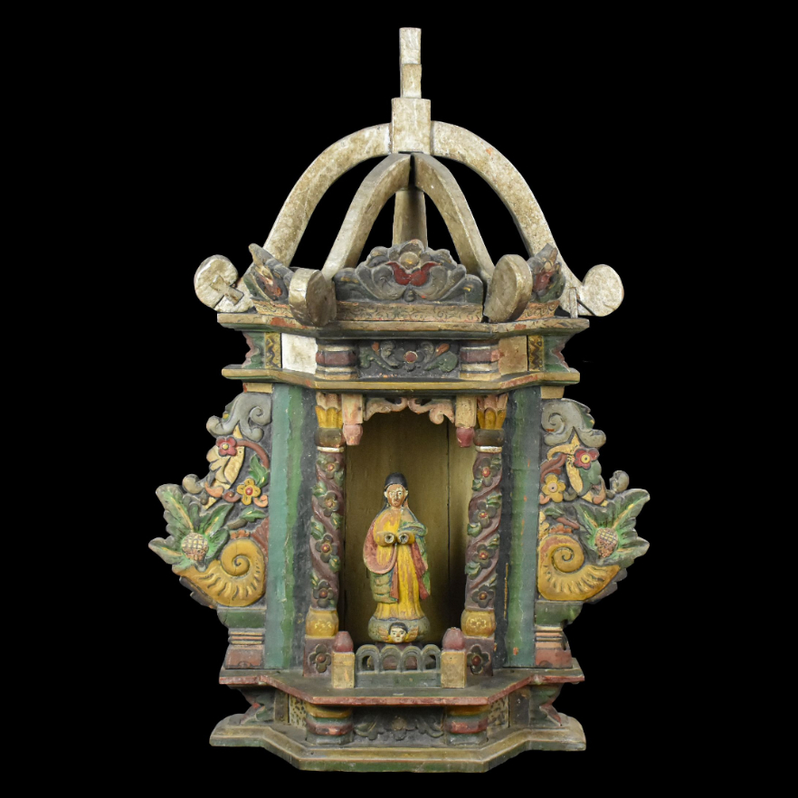 - A large Bohol urna with Inmaculada Concepcion figure