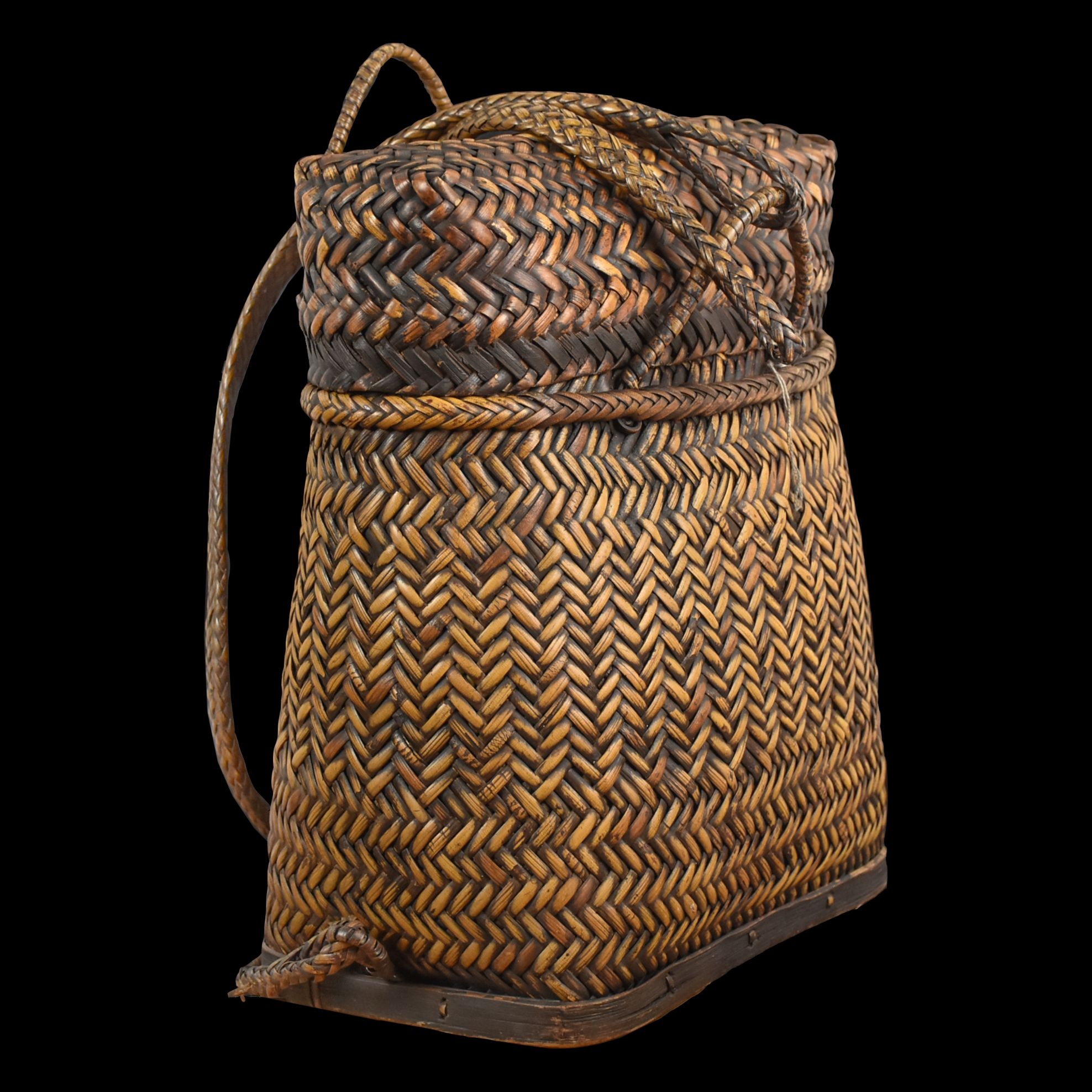 - A 'sangi' / backpack