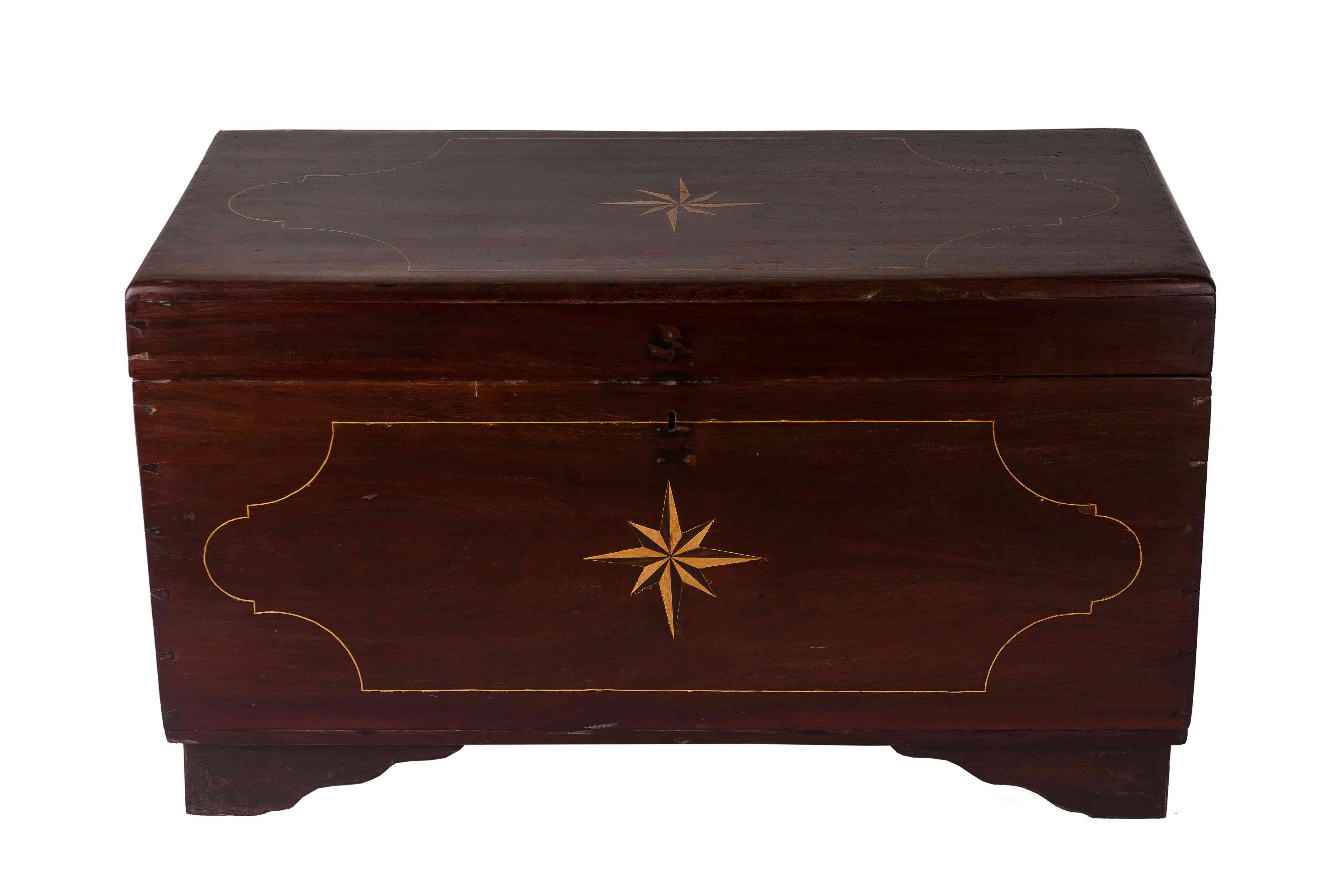 A balayong baul with inlay