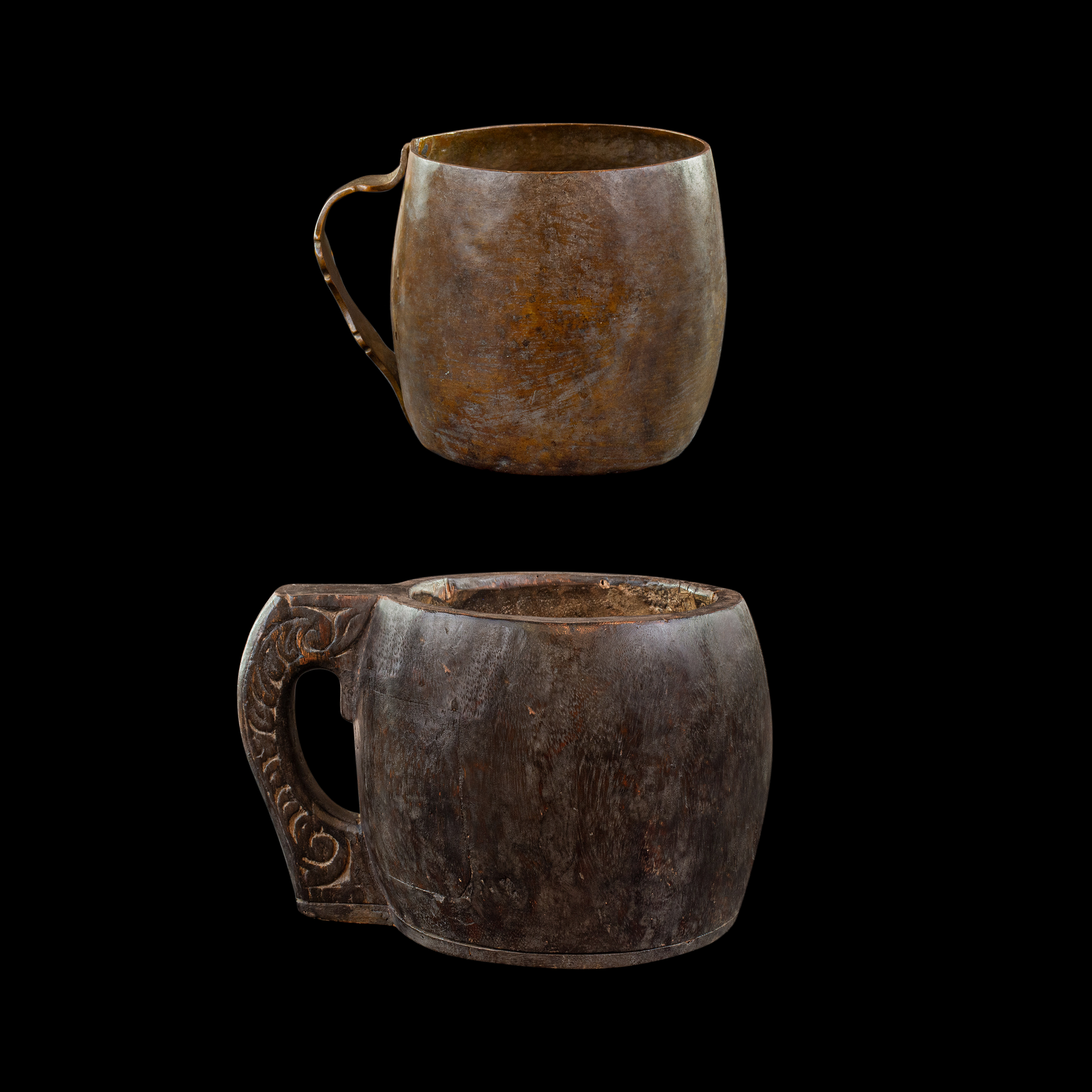 - A lot of 2 measuring cup / 'Saropan/gantang'