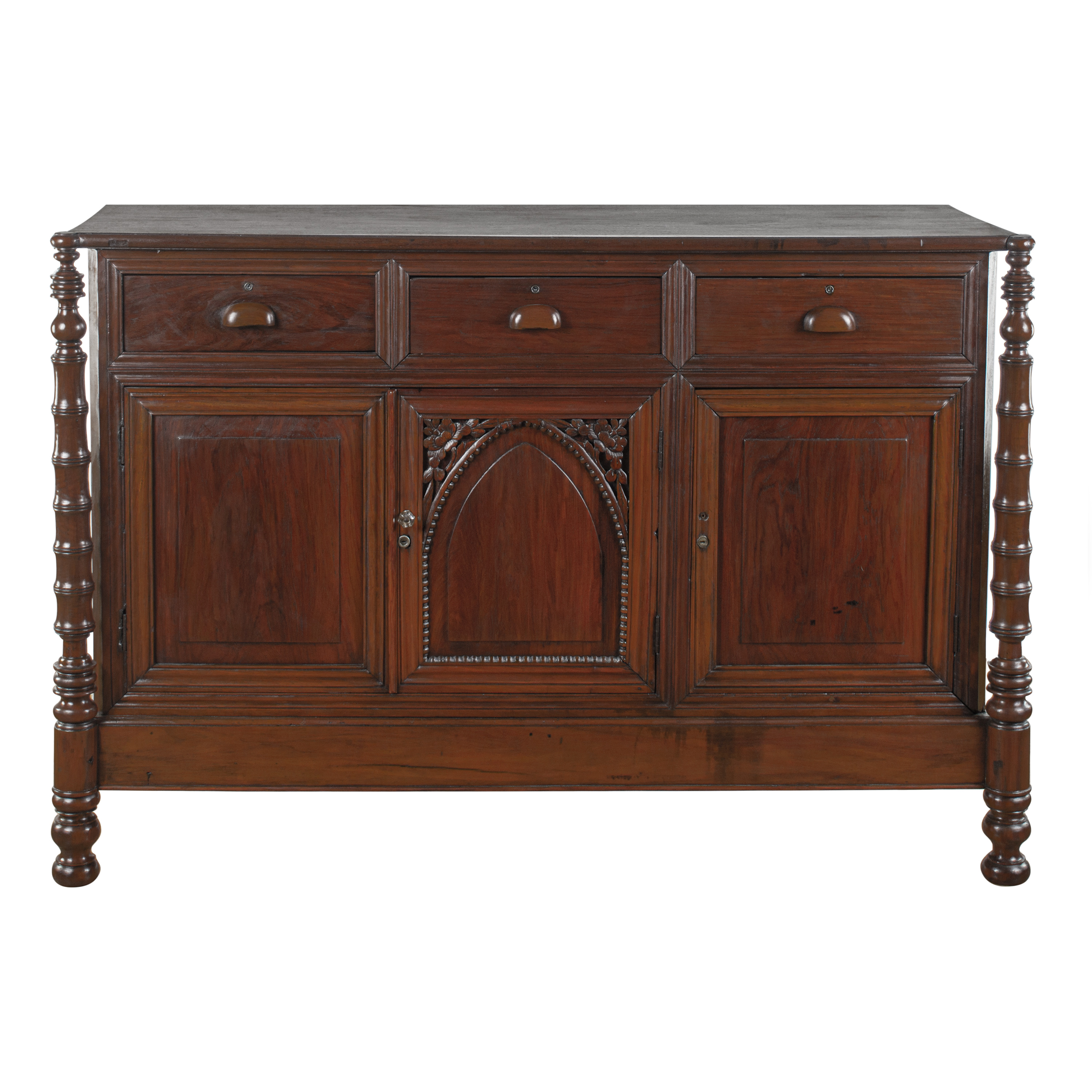 - A Gapan triptych comoda / sideboard