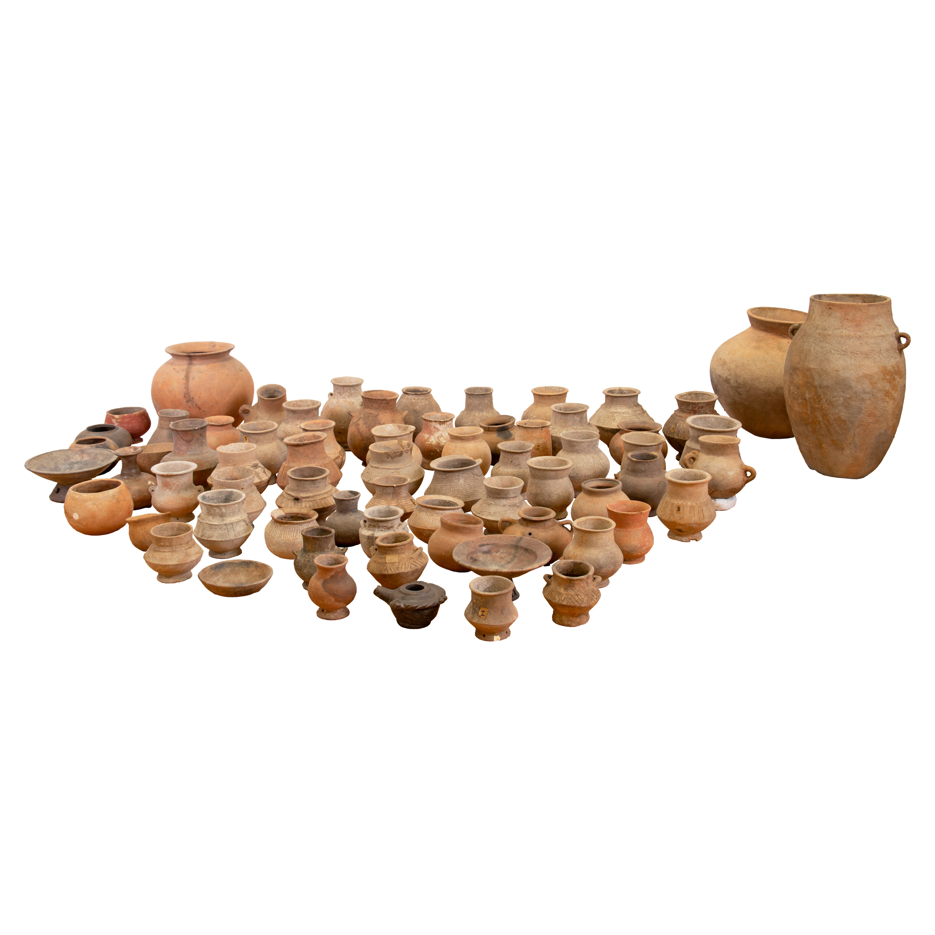 - A lot of 67 excavated pots